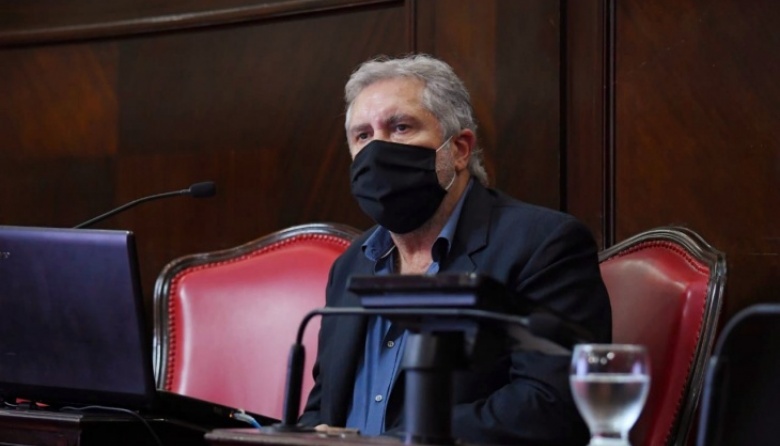 Pallares destacó que la ley ayudará a "quienes buscan a sus padres ...