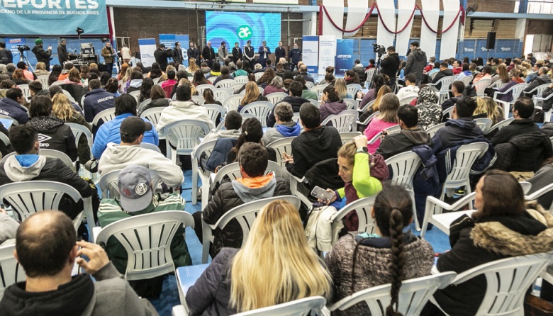 Más de 700 profesores de educación física participan de un congreso del deporte adaptado y ...
